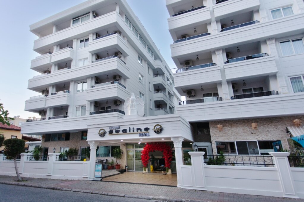 Sealine Suite Hotel | Jolly