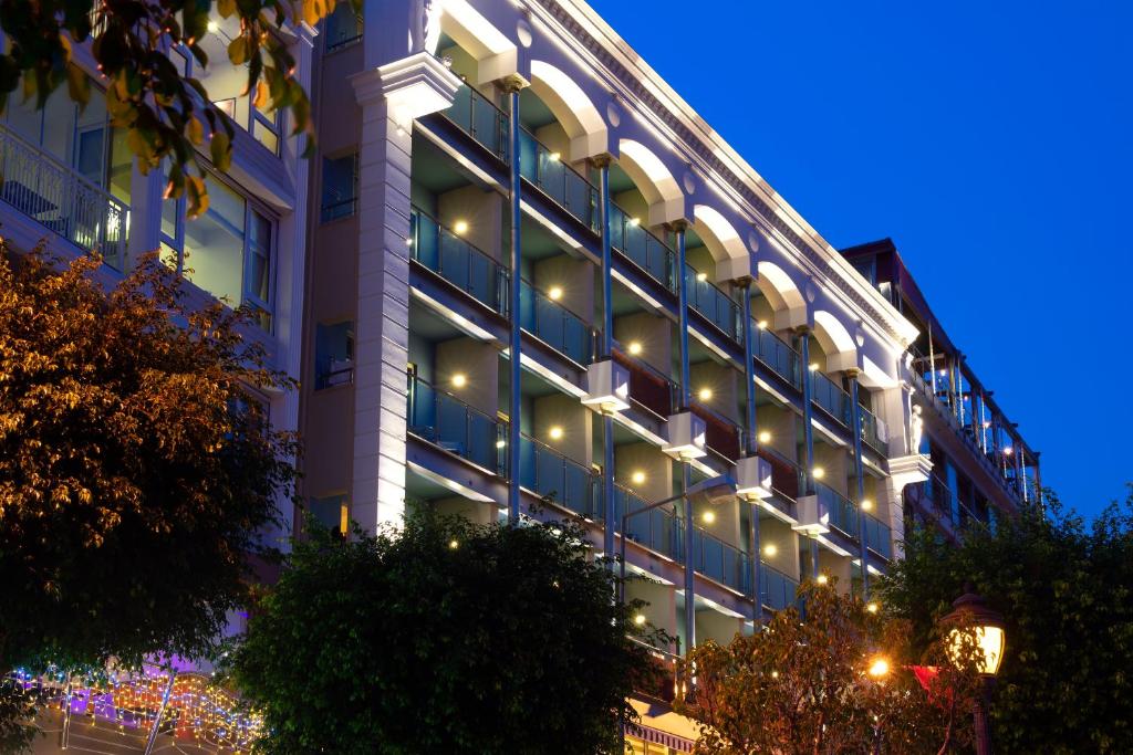 Numa Port Hotel - Jolly