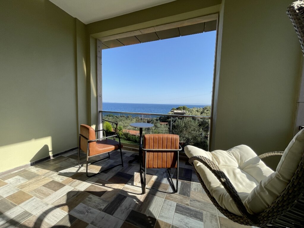 Ida House Assos | Jolly