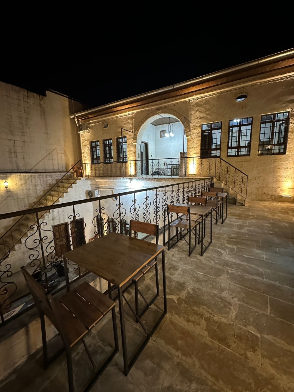 Sefer Tepe Otel | Jolly