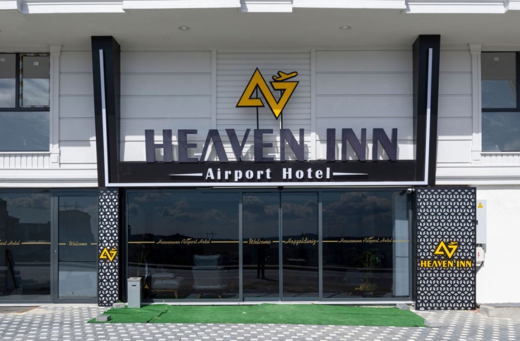 Heaven Inn Airport Hotel | Jolly