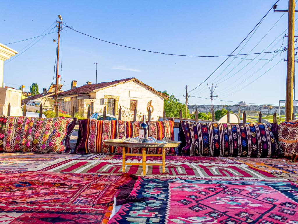 Heritage Cave Inn - Jolly