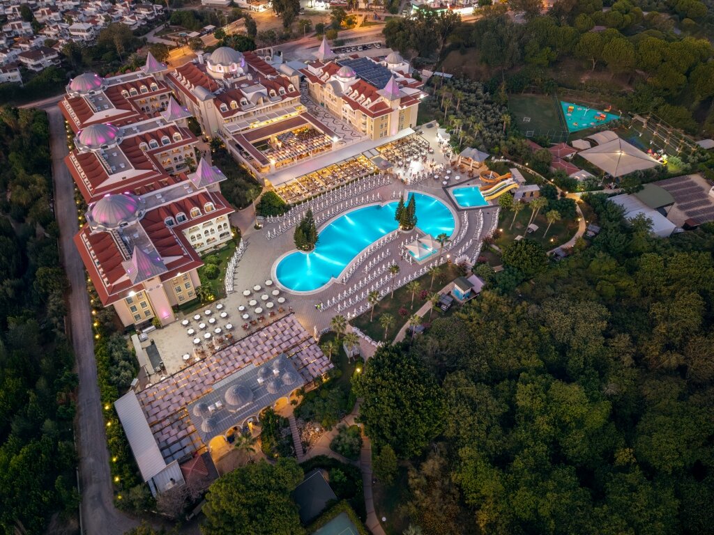Side Star Resort | Jolly
