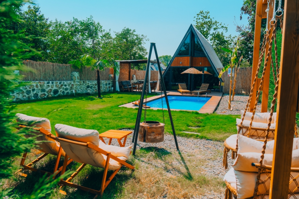 Maya Sapanca | Jolly