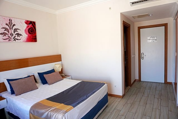 Side Legend Hotel - Jolly