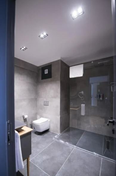 Shiboo Suite | Jolly